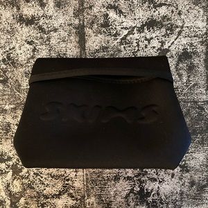 SKIMS | Bags | Skims Small Neoprene Black Bag Nude Skims Washable Mask ...